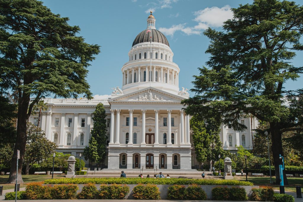 Audiencia sobre el impacto de la IA generativa en California - Tips ...